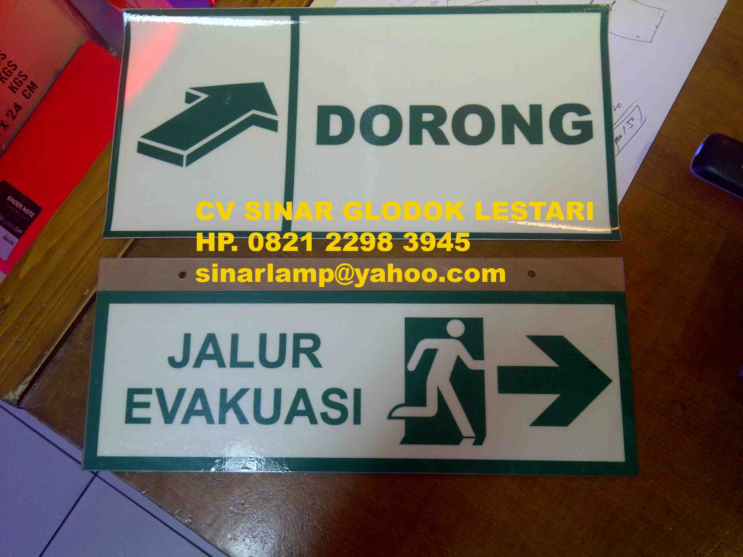 Lampu Emergency EXIT : Emergency Sign Evakuasi Fosfor Lamp