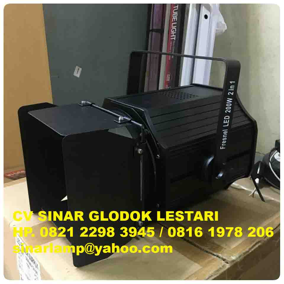 Lampu Fresnel LED 200W 2in1